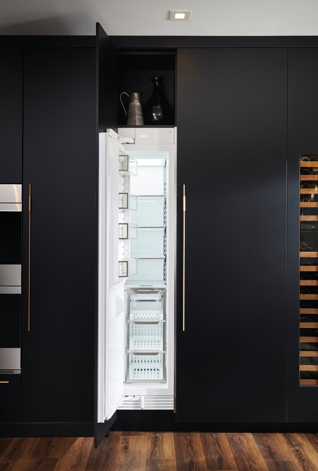 Sub-Zero 18 inch Freezer Column Ice Maker (DEC1850FI)