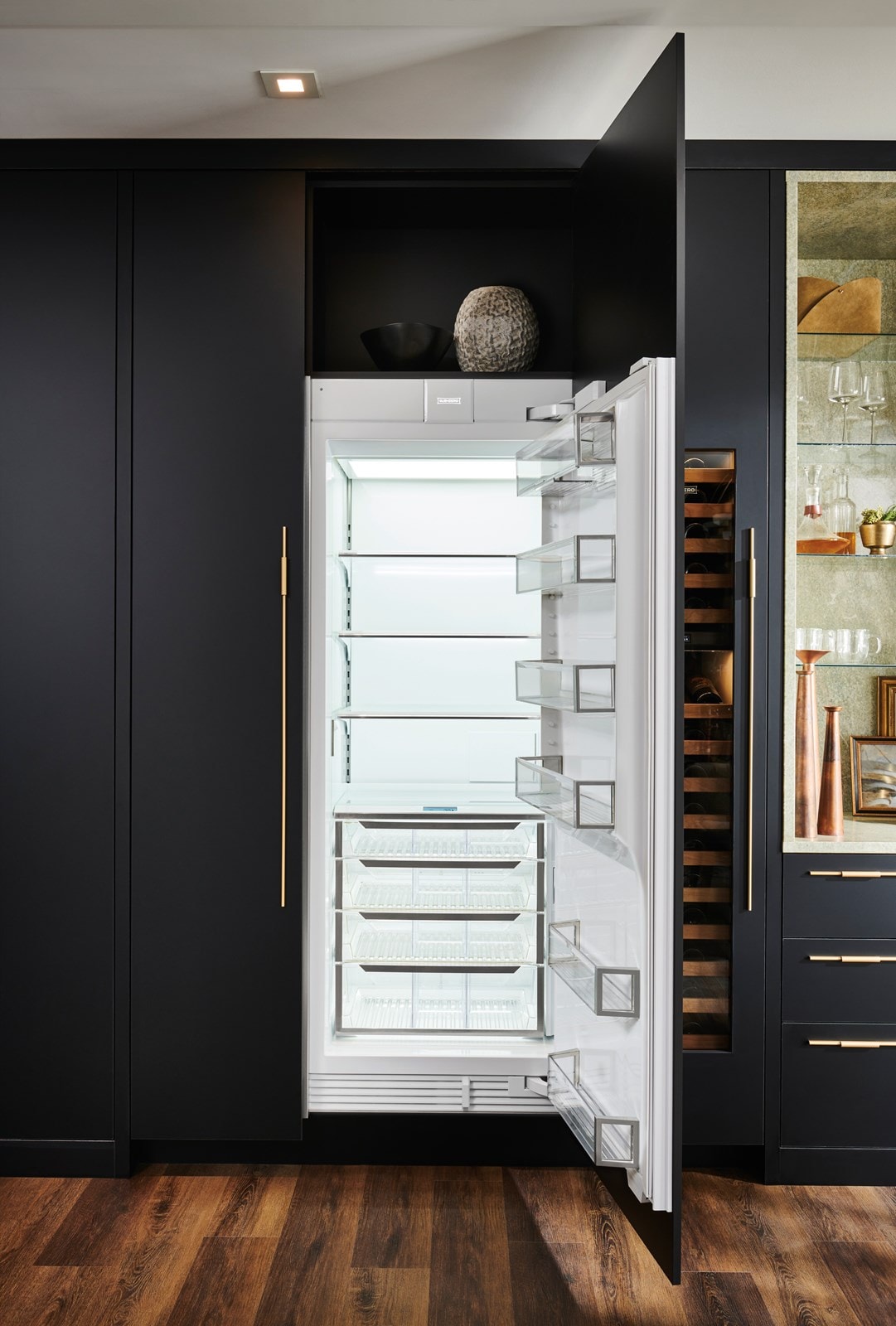 Sub-Zero 30 Inch Refrigerator Column with Internal Dispenser (DEC3050RID)