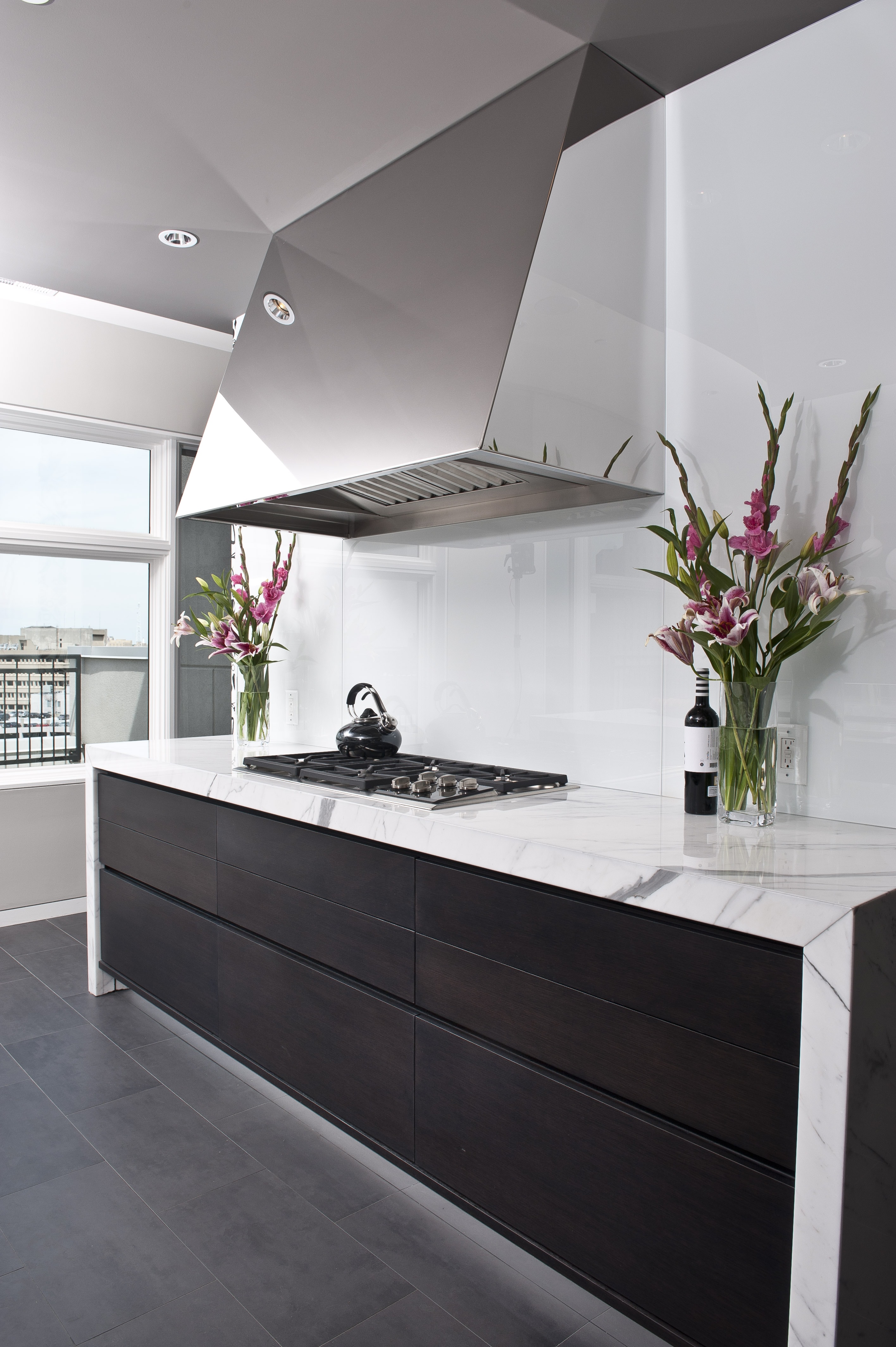 En Fuego | Sub-Zero, Wolf, and Cove Kitchens