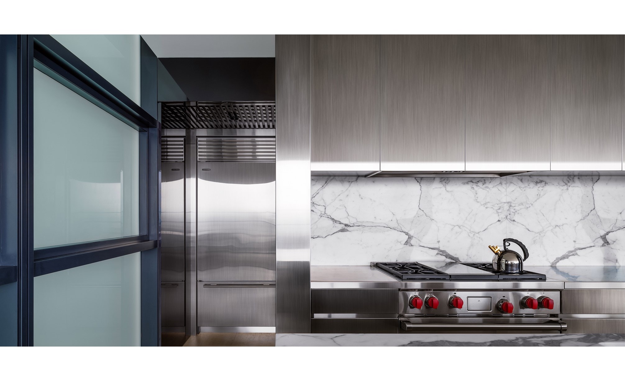 Lumiere Penthouse | Sub-Zero, Wolf, and Cove Kitchens