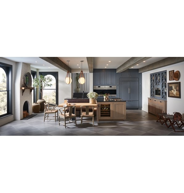 Sub-Zero Classic Series | Full Size Refrigerators