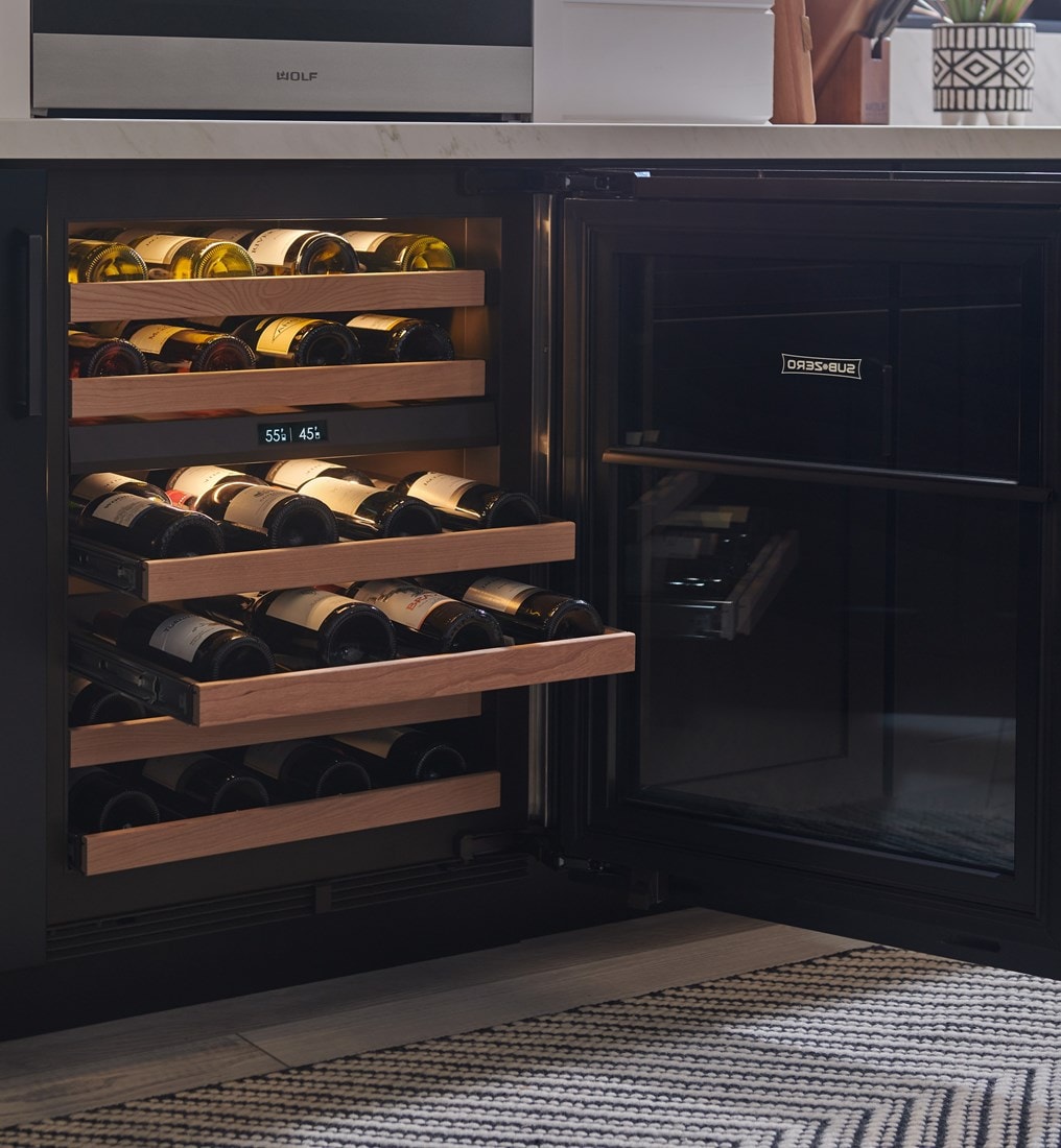 Designer Undercounter | Sub-Zero 24" Wine Storage DEU2450W